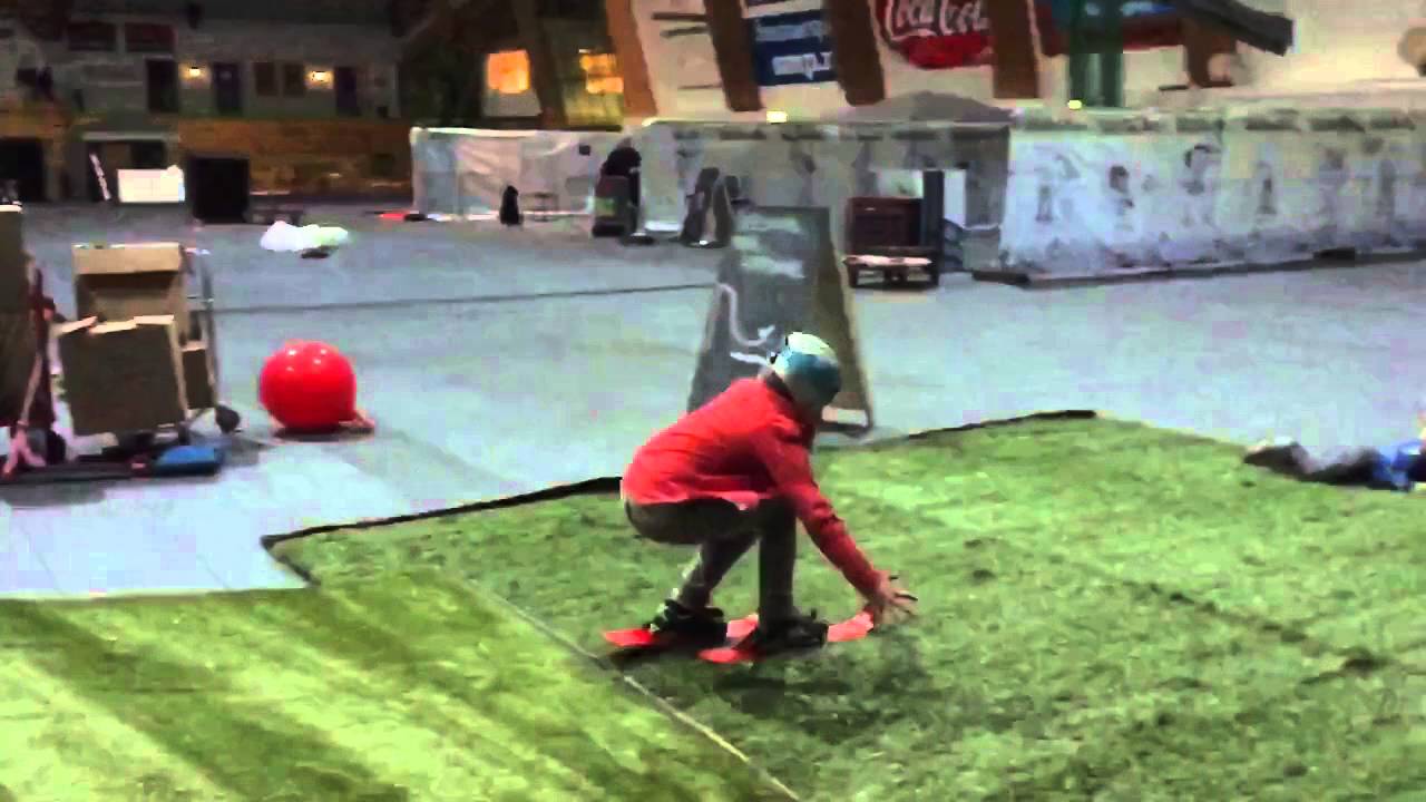 Markus tester hoppbakken før Leikivalen - YouTube