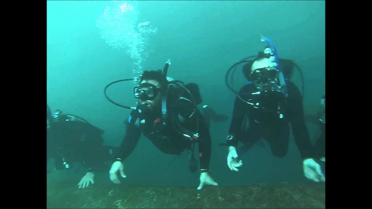 SCUBA Diving Trim and buoyancy - YouTube