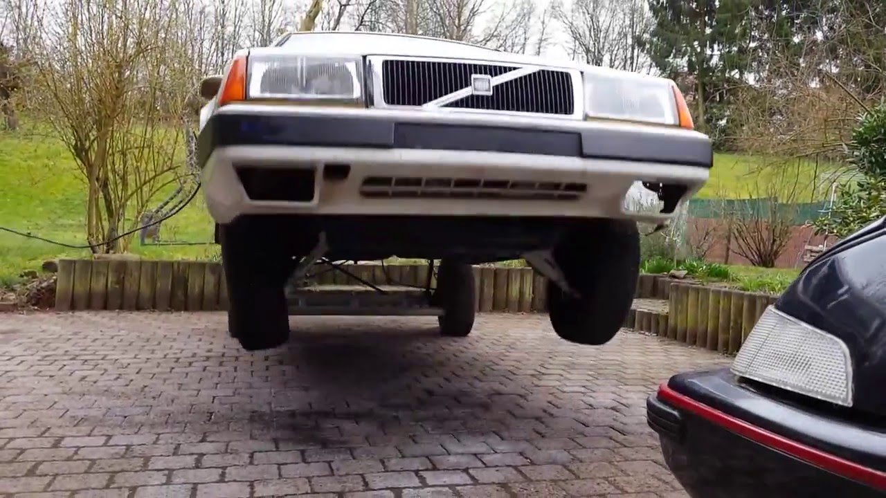 Hopping my Volvo "Low 440" Lowrider - YouTube