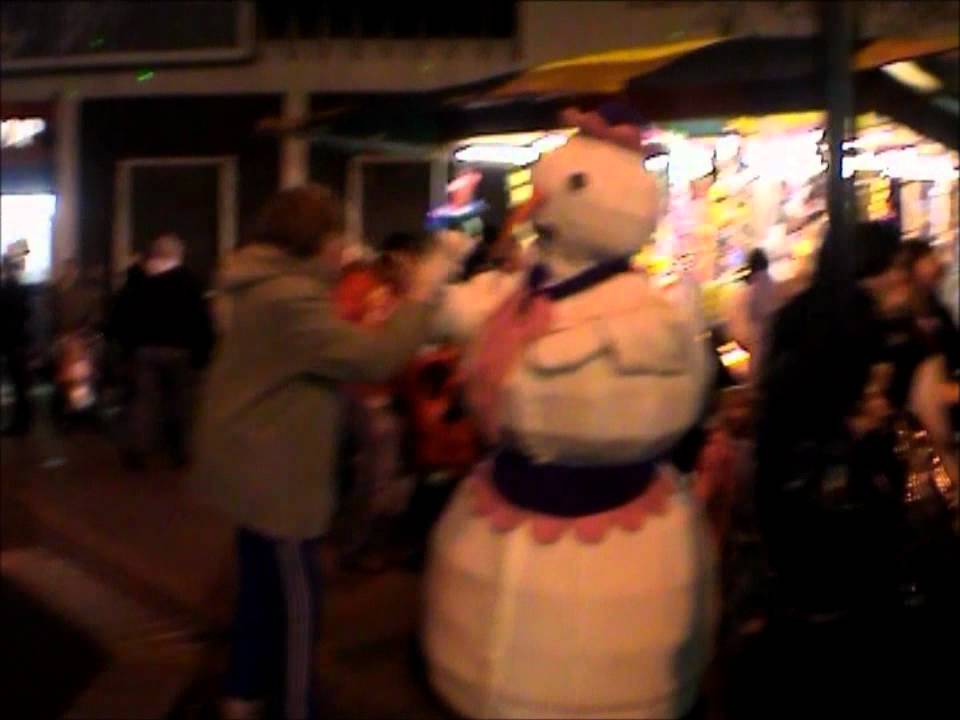 Faceless Company Snowmen - YouTube