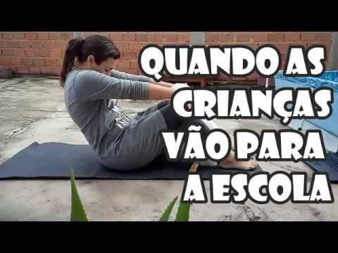 Praticando Yoga \