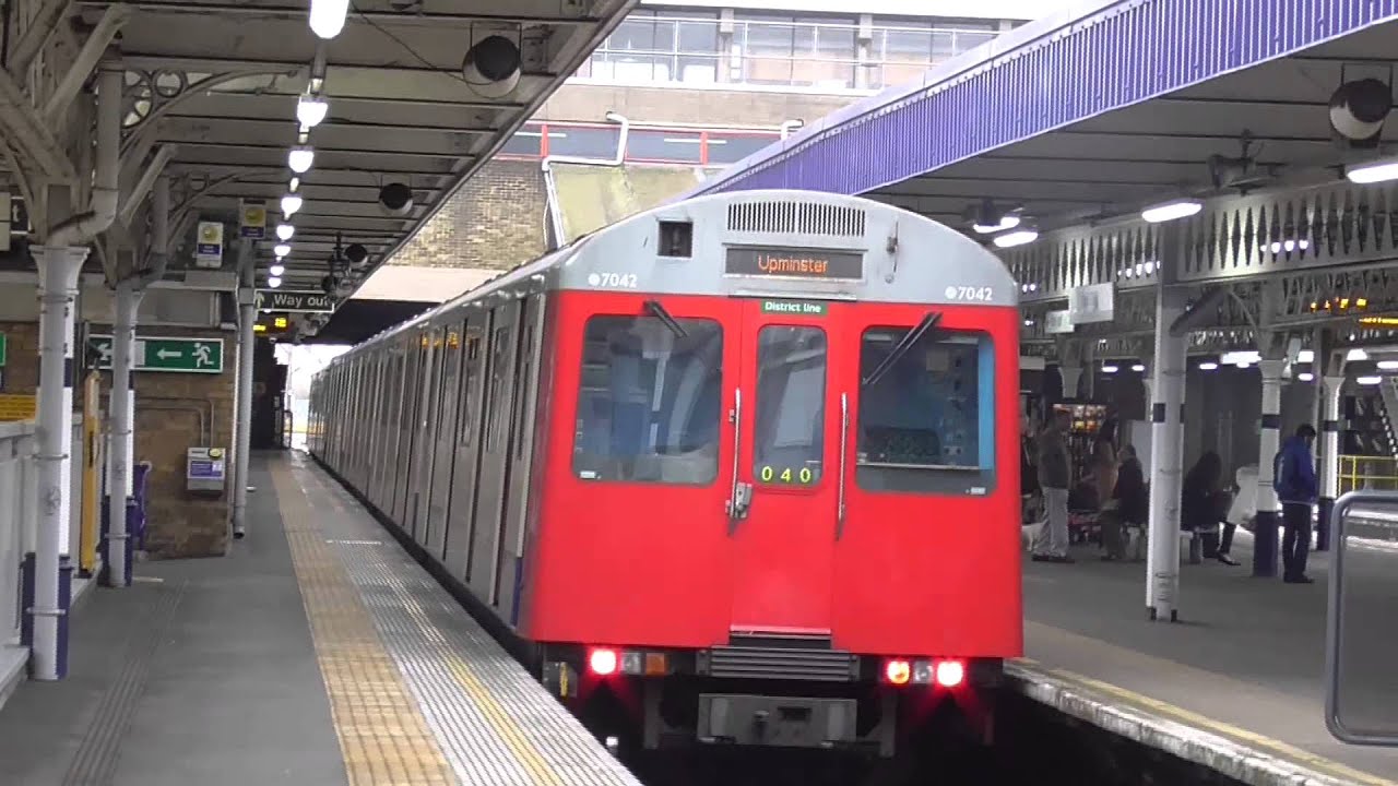 District Line D Stock at Barking on 28/02/15 - YouTube