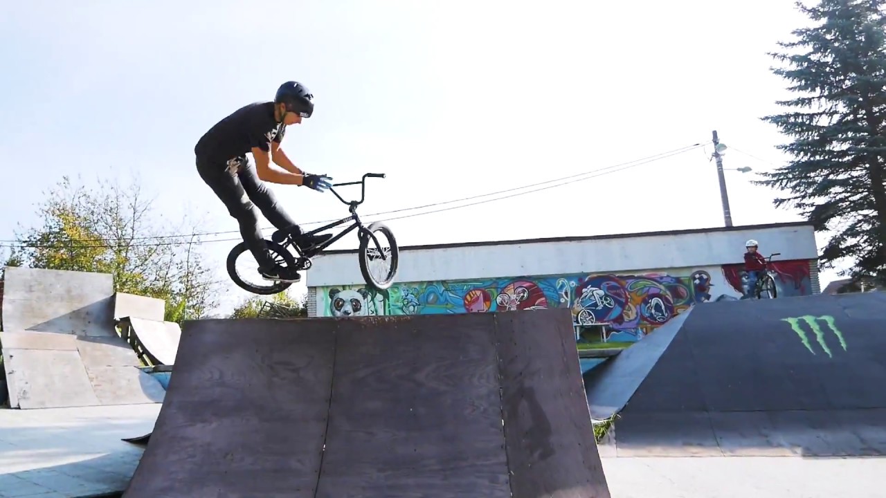 One day edit BMX | Vojtěch Chucma - YouTube