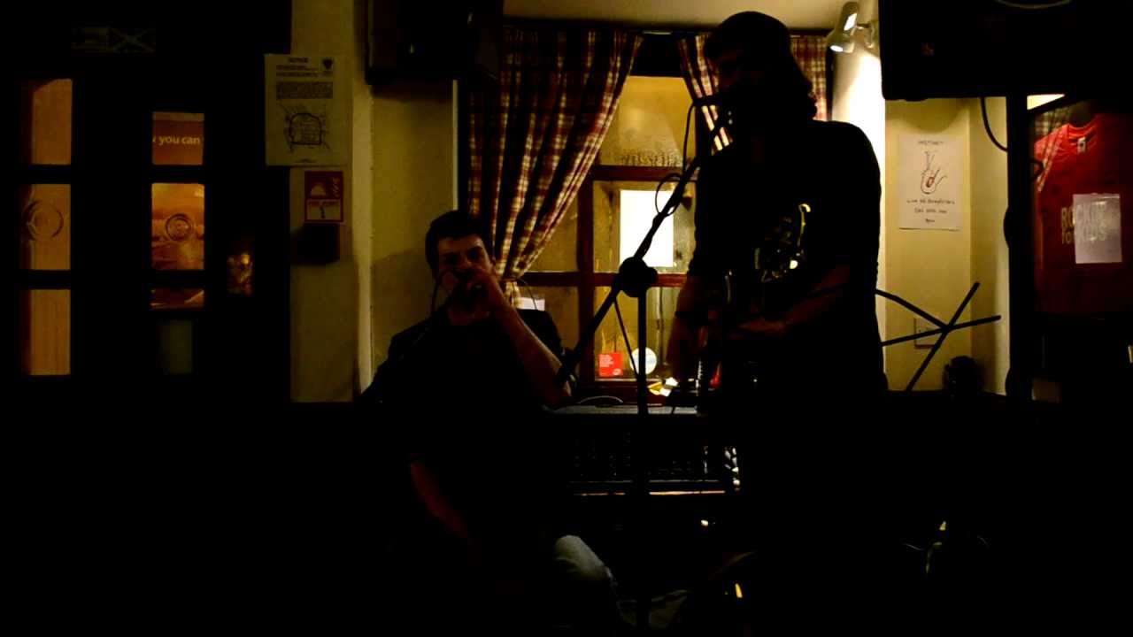 Chris Marshall & Sandy Stirton - The Irish Rover - live at the ...