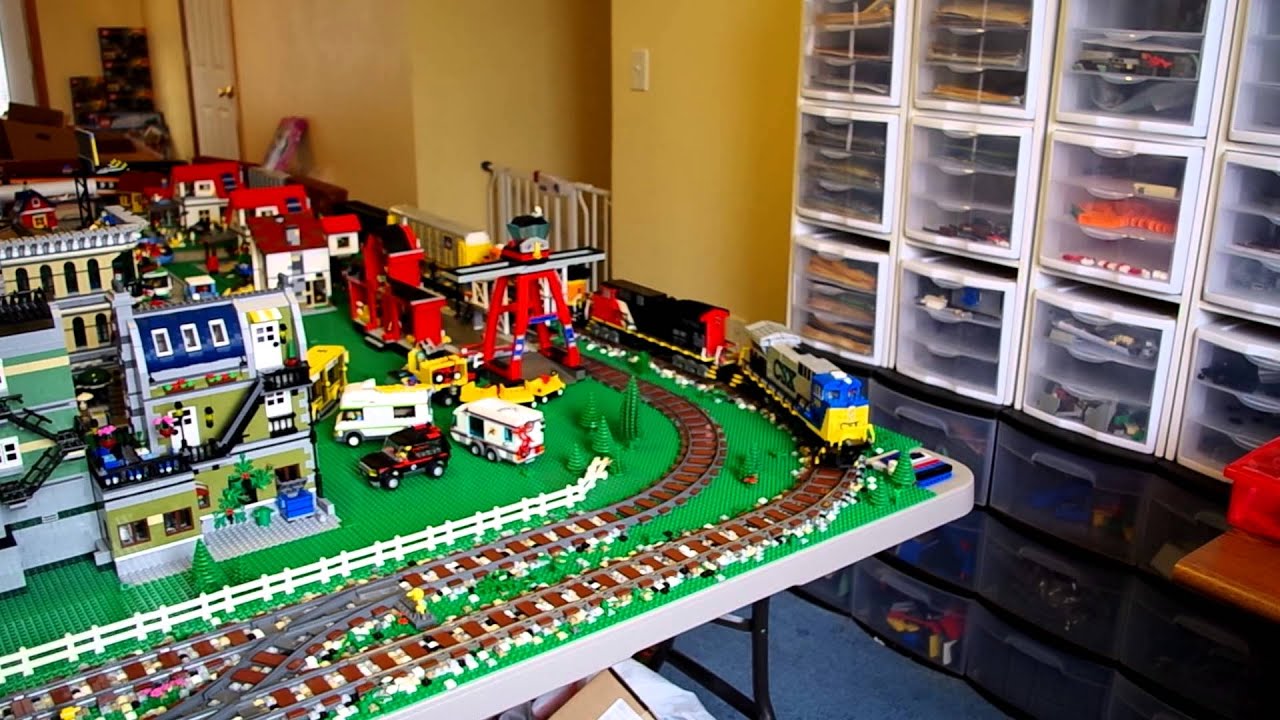 Lego BNSF GE ES44DC Locomotive - YouTube