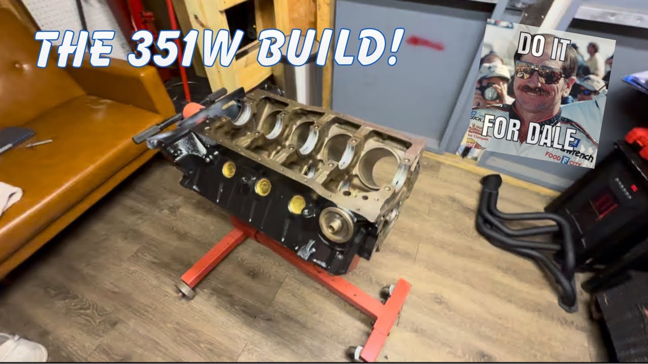 The Legend Of The 351w Boat Motor - YouTube