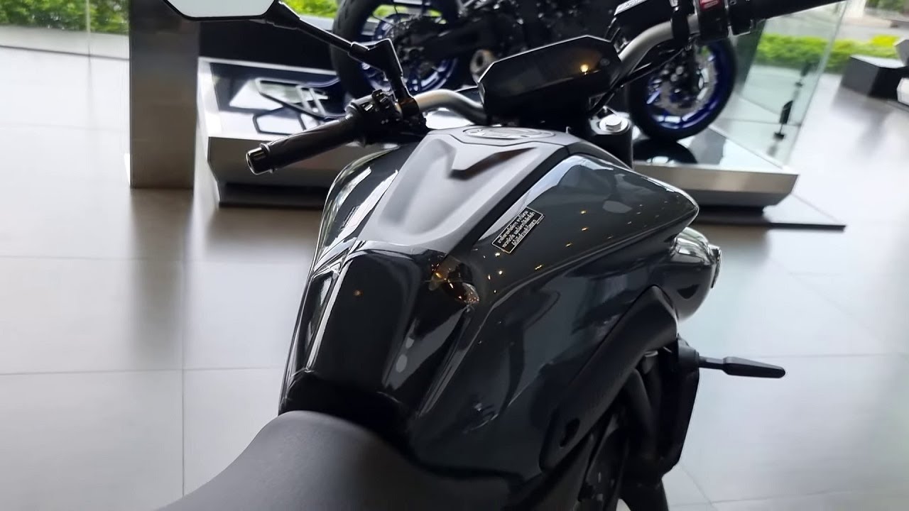 New 2021 Yamaha MT 07 Storm Fluo Walkaround - YouTube