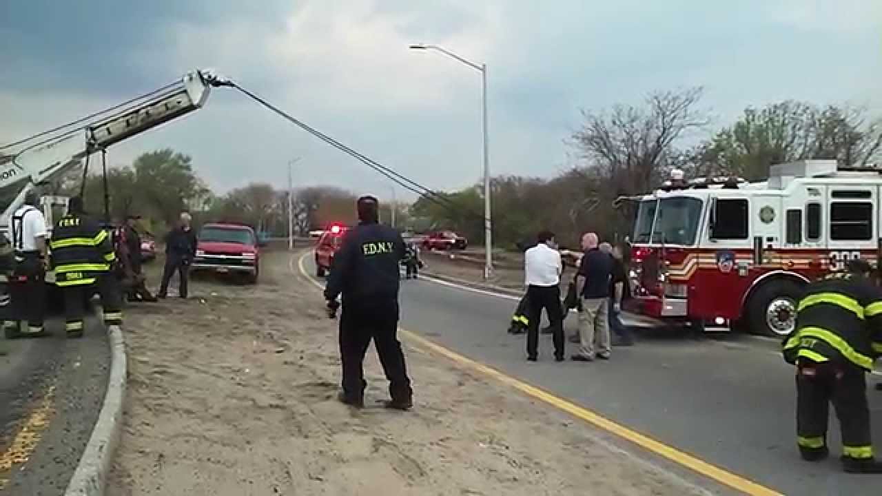 Rare Catch Of FDNY Engine 309 Being Pulled Out Of Sand By DSNY Video 2 ...