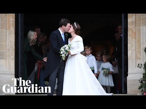 Princess Eugenie and Jack Brooksbank's first kiss at royal wedding