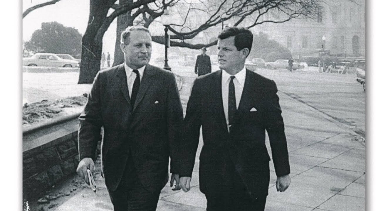 Honoring Senator John Culver - YouTube