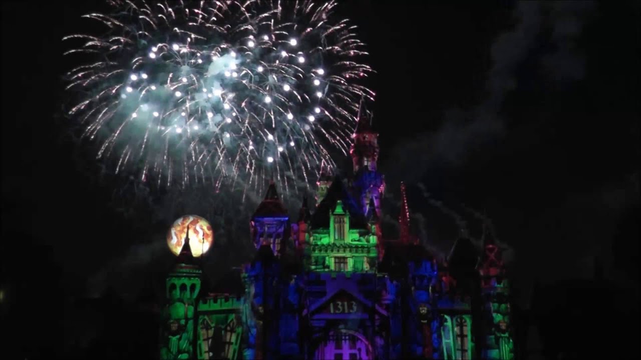 Halloween Screams 2015 - Disneyland - HD - YouTube