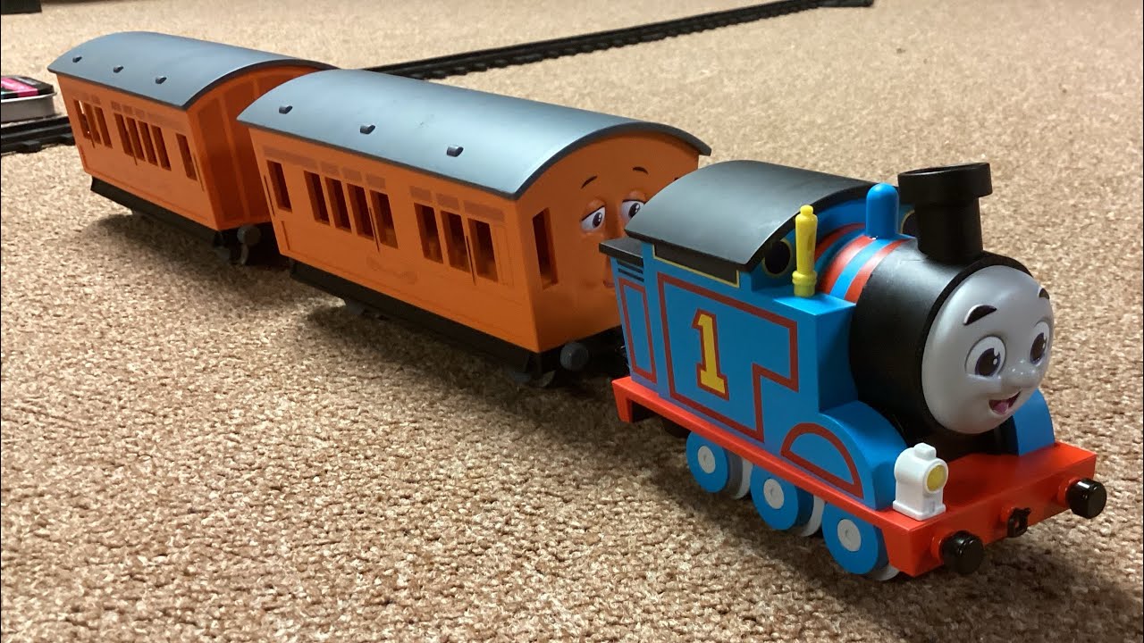 Lionel AEG Thomas Unboxing Review - YouTube