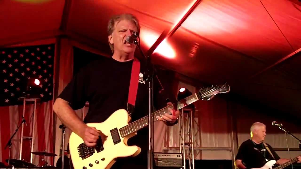 Larry Raspberry performs Older Woman - YouTube