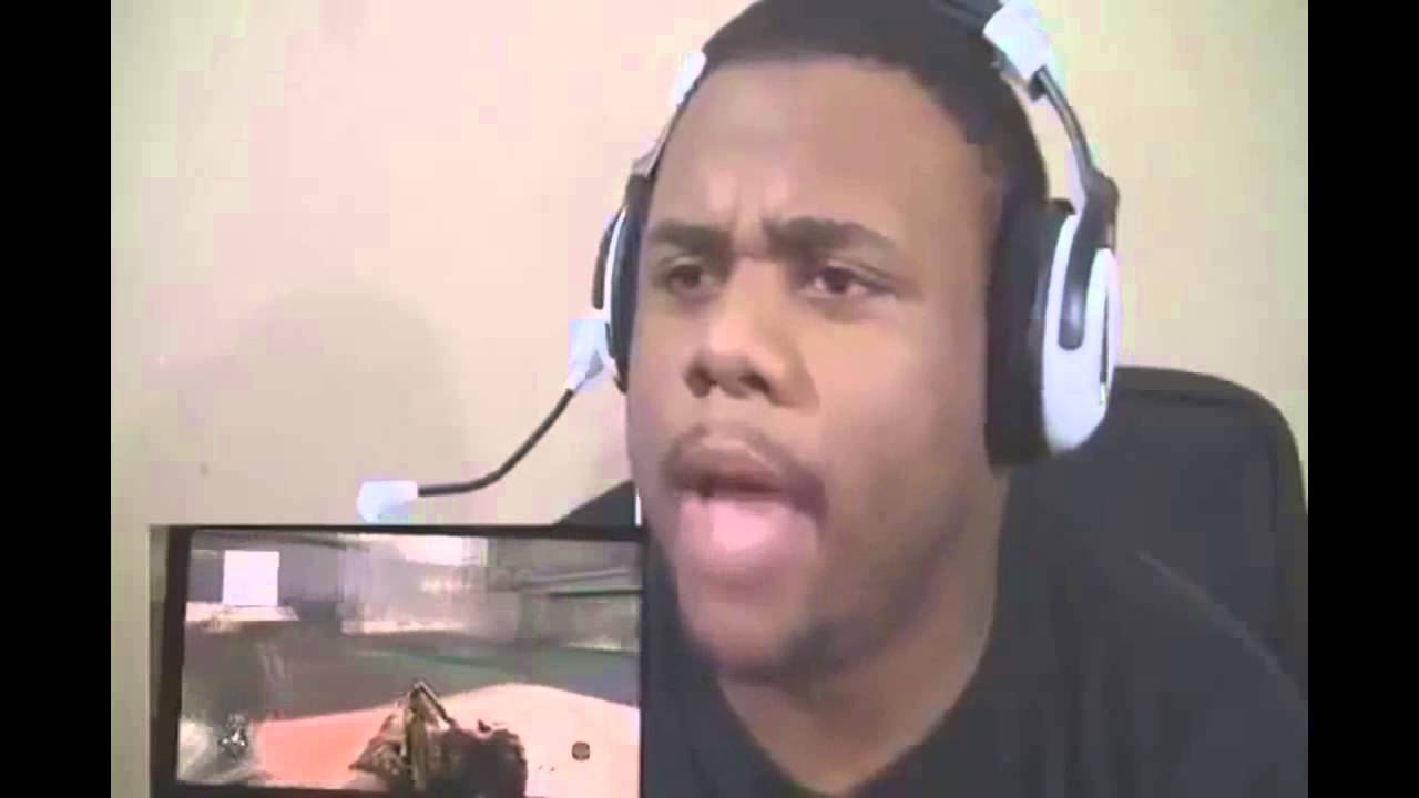 seriously angry guy on xbox - YouTube
