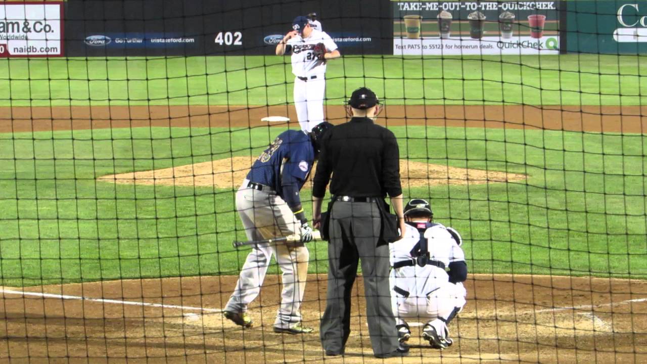 4/27/2016: Jeremy McBryde vs. Telvin Nash - YouTube