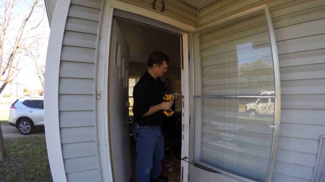 A-1 Locksmith Residential Services - YouTube
