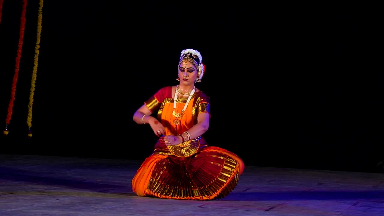 Excerpt from Valaji Varnam - Lavanya Harish's Arangetram - YouTube