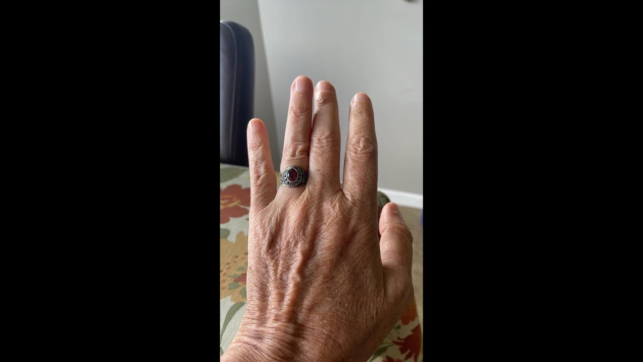 Beach Metal Detectorist returns Lost Ring after almost 30 years lost ...