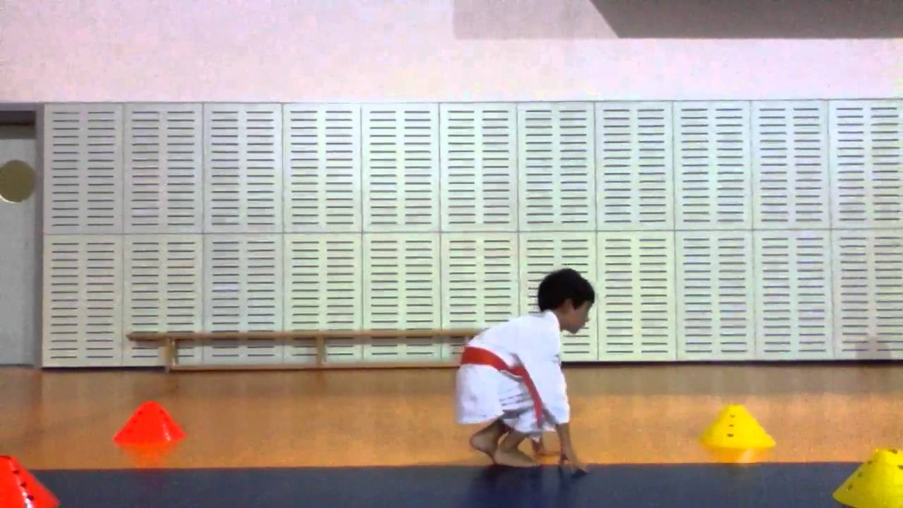 Shiko Dachi exercise (2) - YouTube