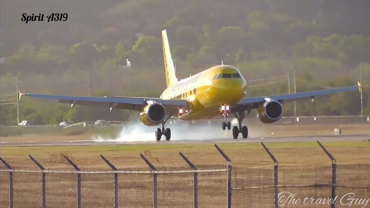 Plane Spotting at Ponce Mercedita Airport! + Awesome close ups - YouTube