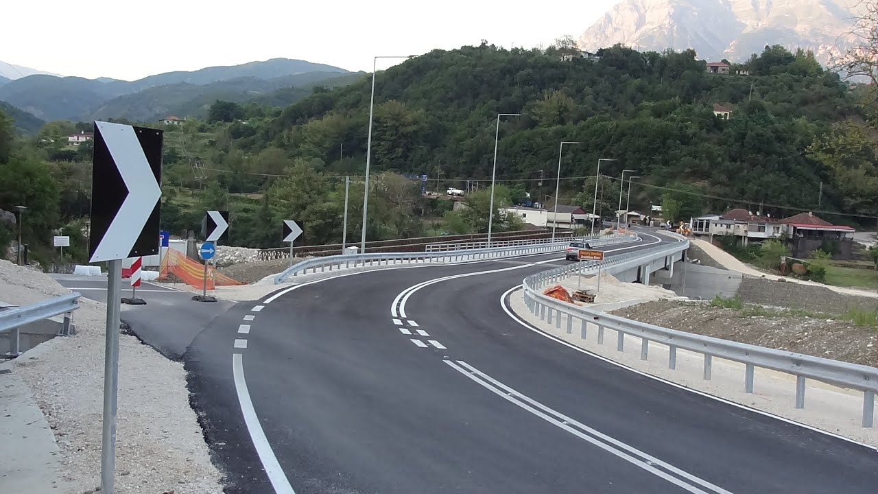 (163) " Η ΚΑΤΑΣΚΕΥΗ ΤΗΣ ΝΕΑΣ ΓΕΦΥΡΑΣ ΠΛΑΚΑΣ " - YouTube