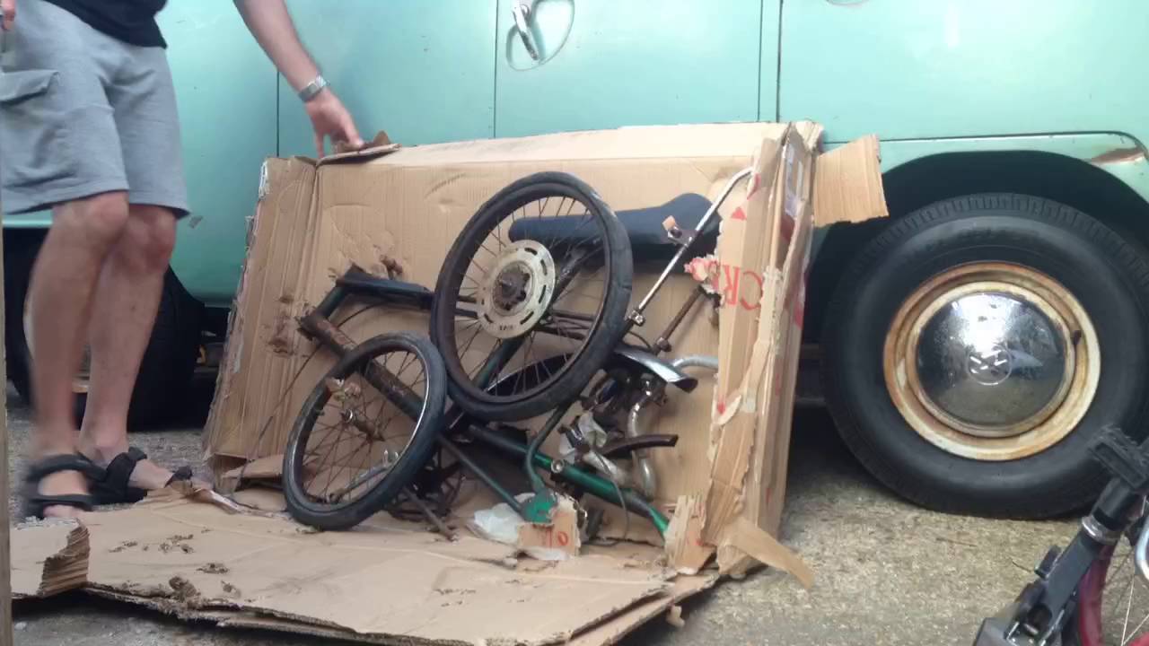 Unboxing a very rare Raleigh Chopper GT Sprint bike - YouTube
