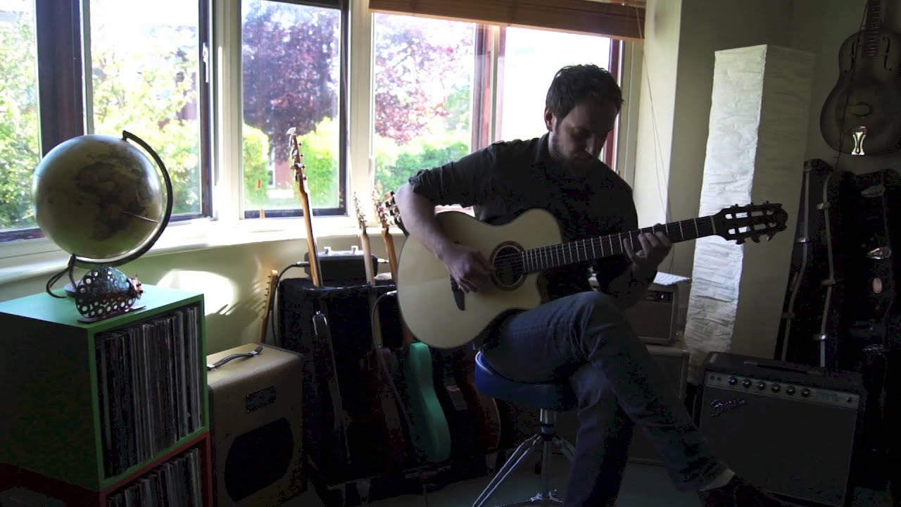 Waltz For Django by Antonio Forcione, performed by Alex Farran (Yamaha ...