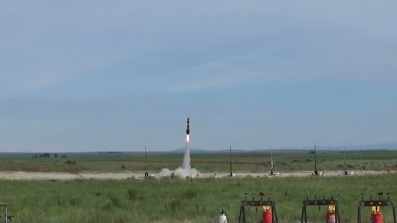 Second flight of Full Scale Hellfire Missile Highpower Rocket H-135 ...