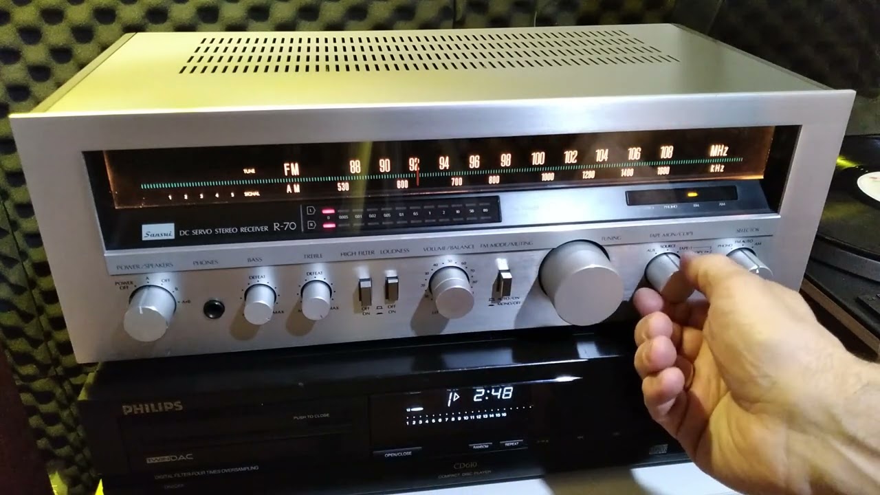 Receiver Sansui R-70 - YouTube