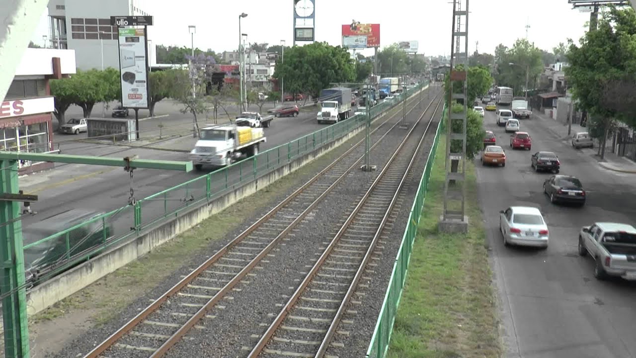 LIGHT RAIL GUADALAJARA MEXICO APRIL 2015 - YouTube