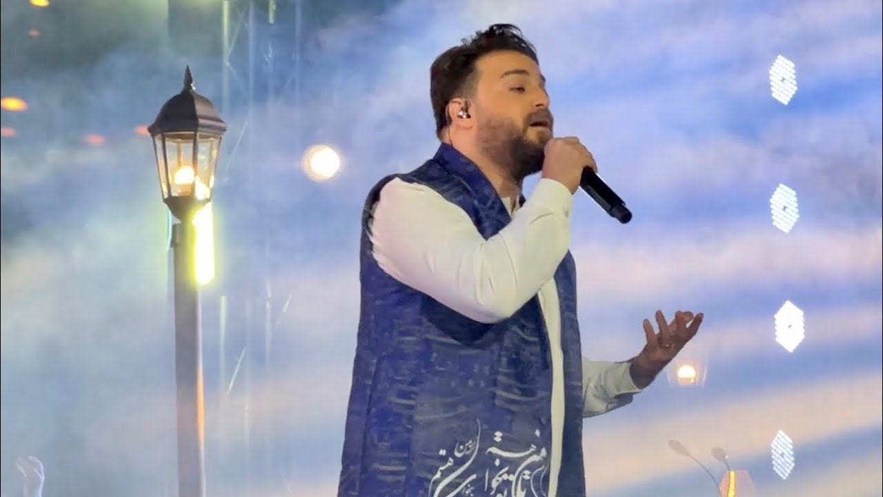 اجرای زنده موزیک زیبای بی تاب بابک جهانبخش کنسرت احساس - Zibaye Bitab ...