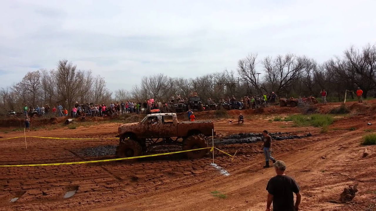 Deepest mud hole ever!!--Hillbilly Heaven 2013 - YouTube