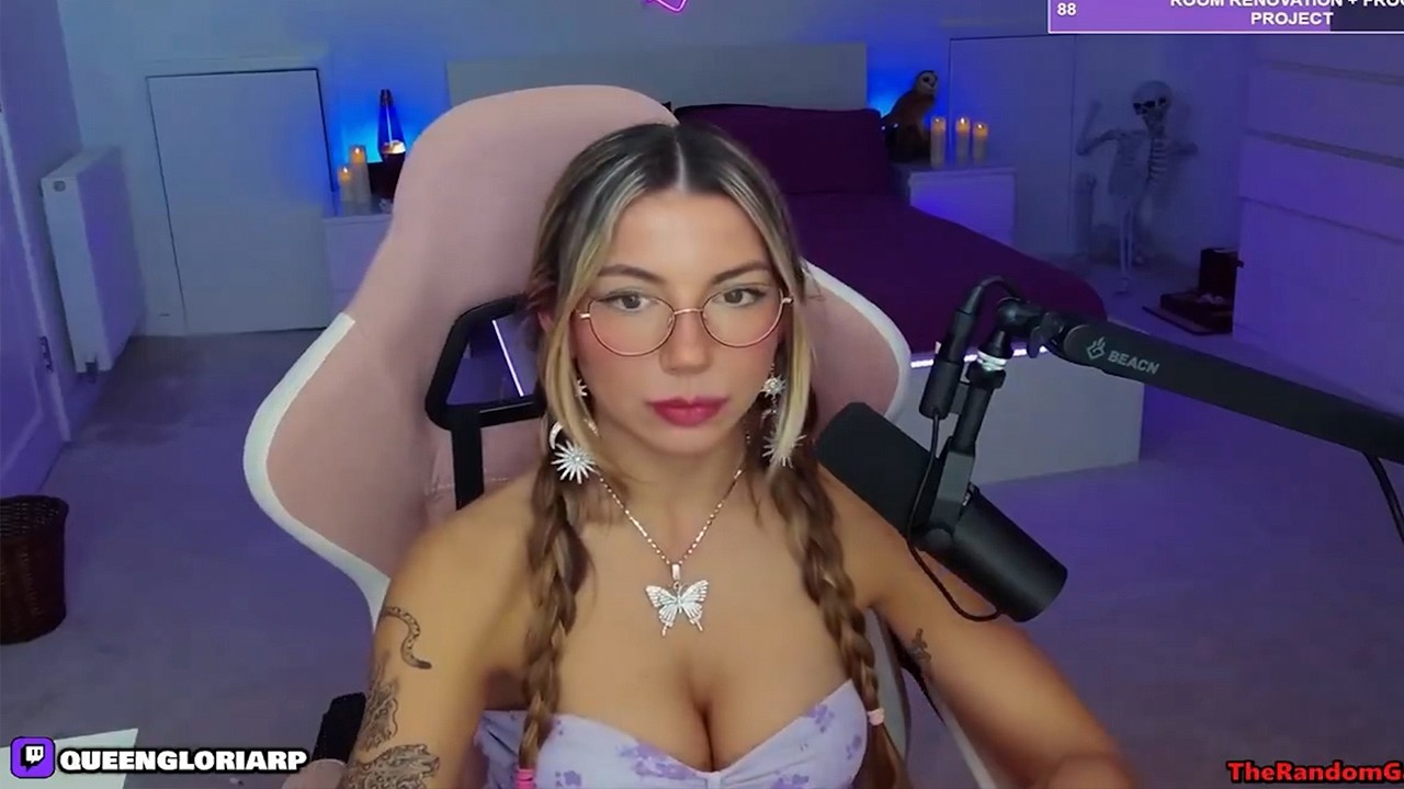 La Atrapan Usando Bots En Directo - YouTube