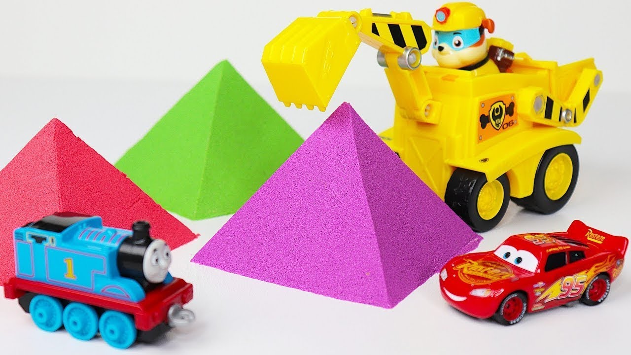 Learn Colors with Kinetic Sand Pyramids. What a Surprise. - YouTube