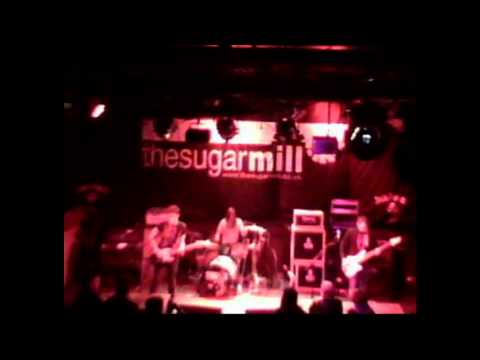 CREEPJOINT - EMILY BONES - SUGARMILL 2013 - YouTube