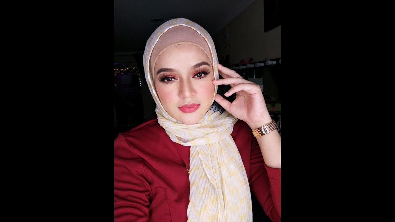MUA Bellaz : 'Glitter Eyes' Makeup Tutorial, Mata Tu Menggoda Sangat ...