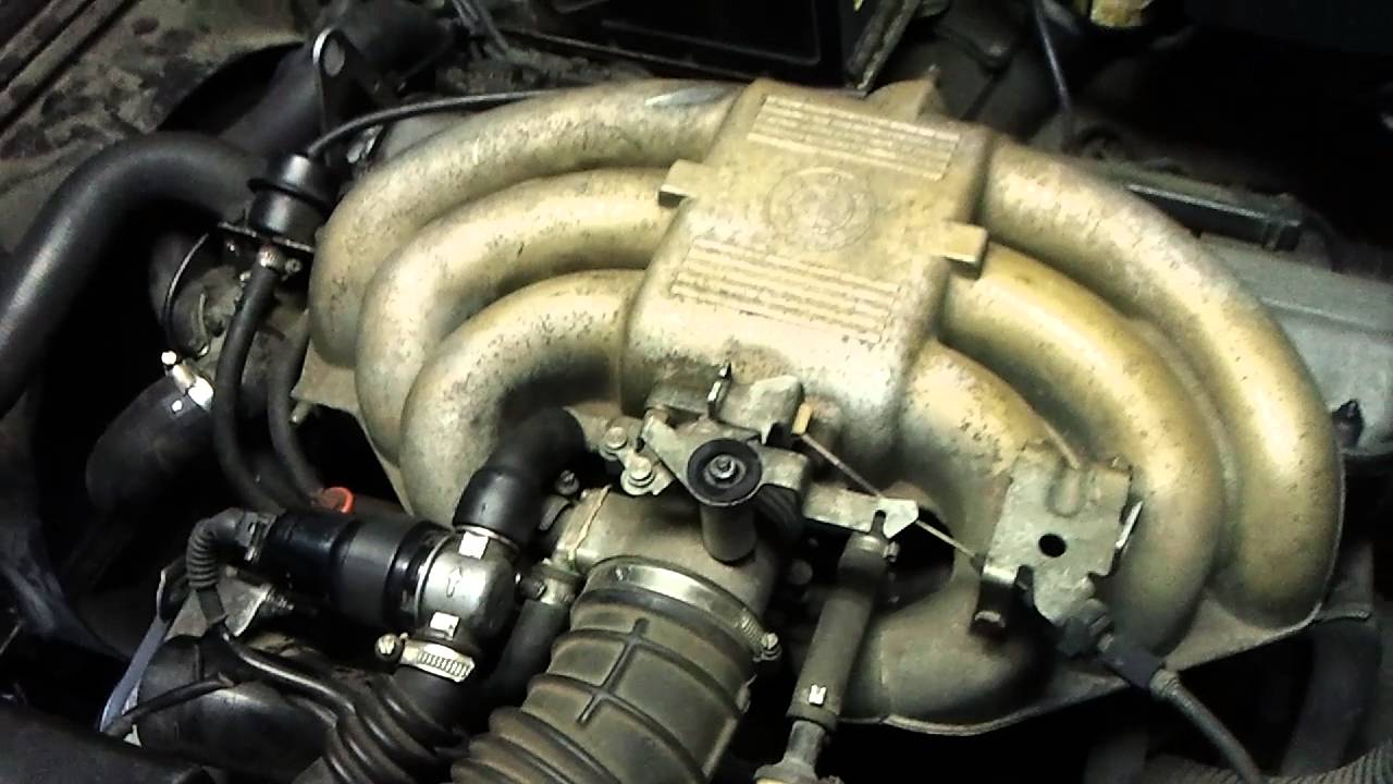 BMW silnik M20B25 - YouTube