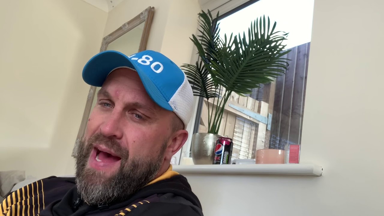 Clay pigeon lesson with Ben Husthwaite - YouTube