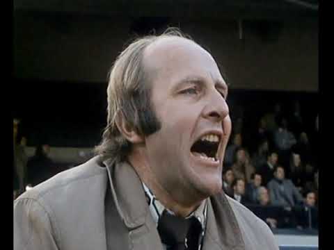 Fortuna Köln Jean Löring Fussballtennis - YouTube