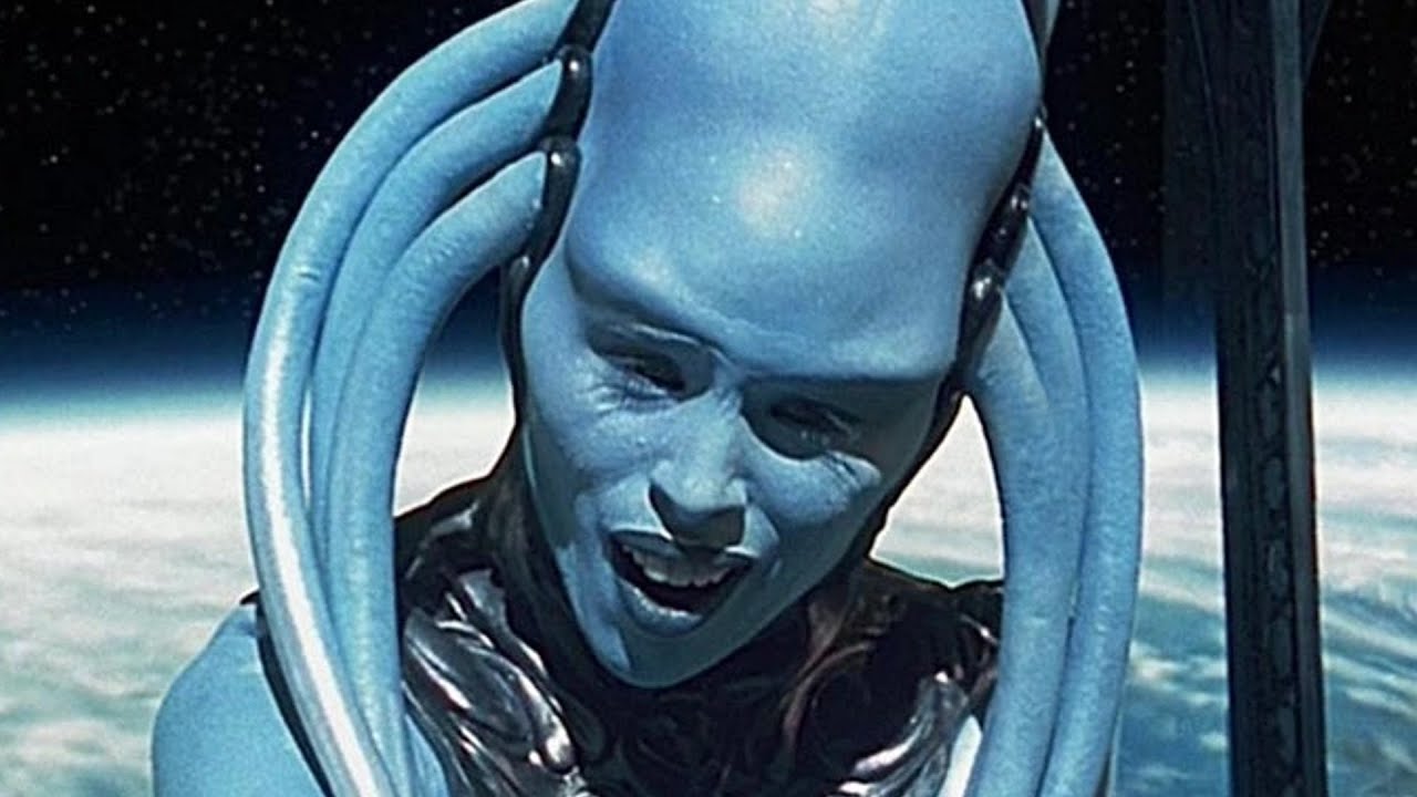 La Verdad Oculta De The Fifth Element - YouTube