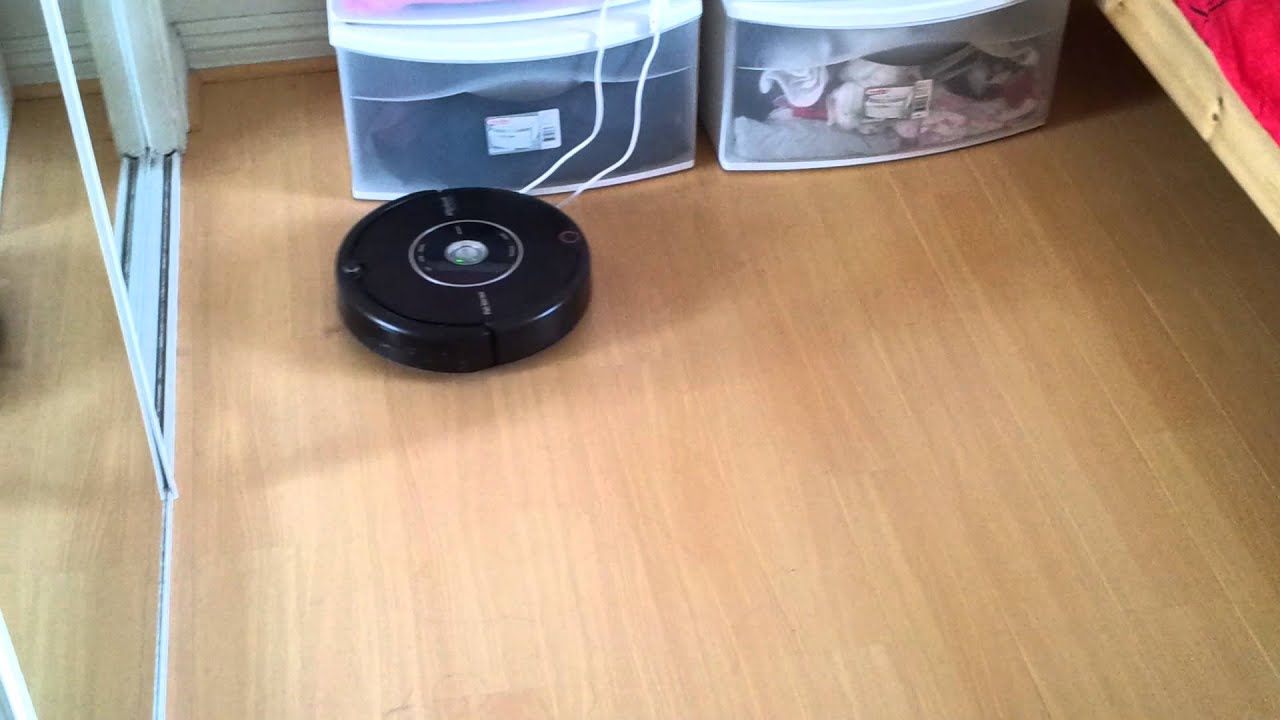 Roomba 595 - YouTube