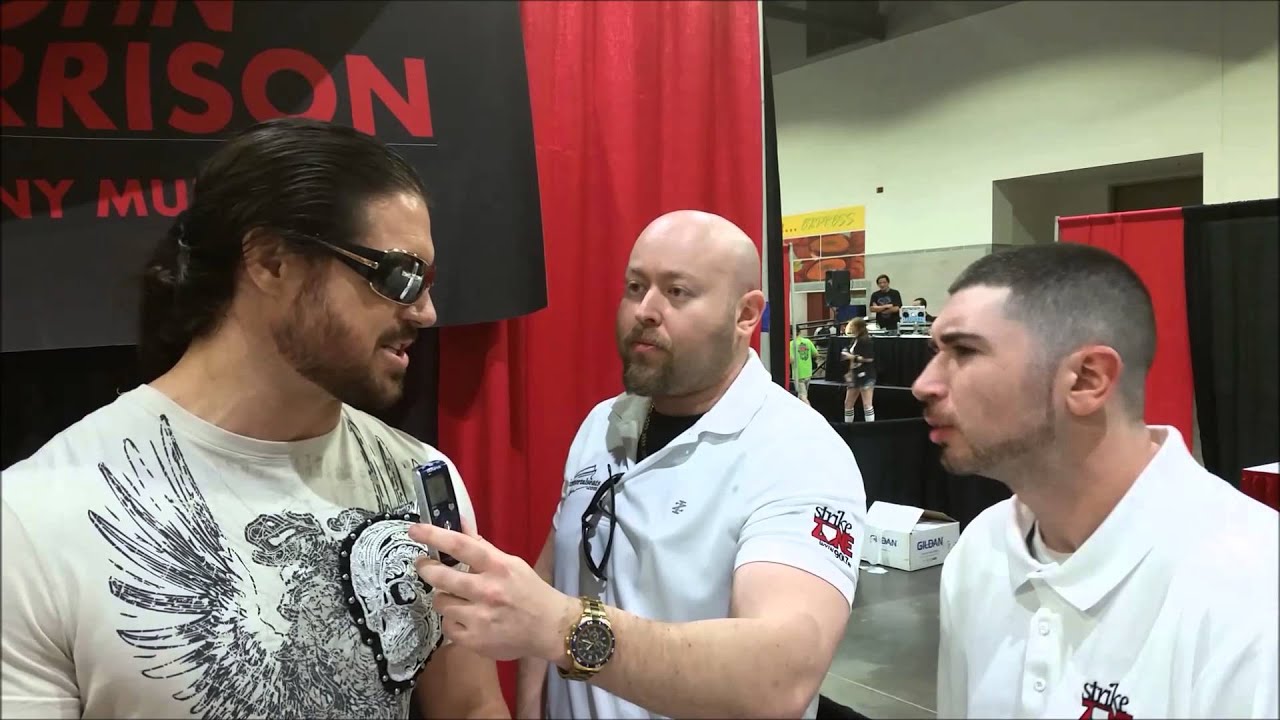 Interview with Johnny Mundo - YouTube