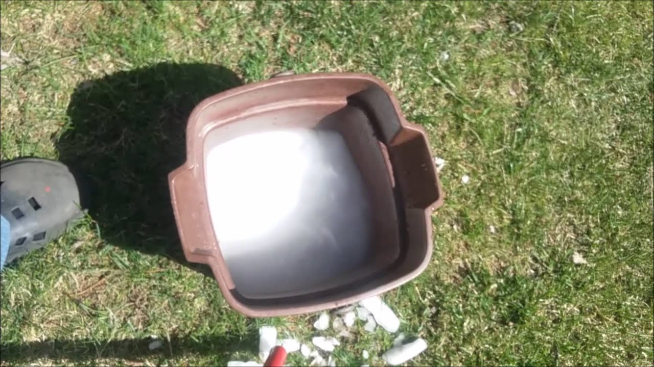 Exploding Bucket of Water - YouTube