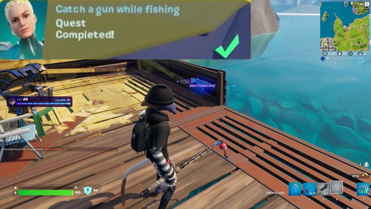 Catch a Gun While Fishing Fortnite - YouTube