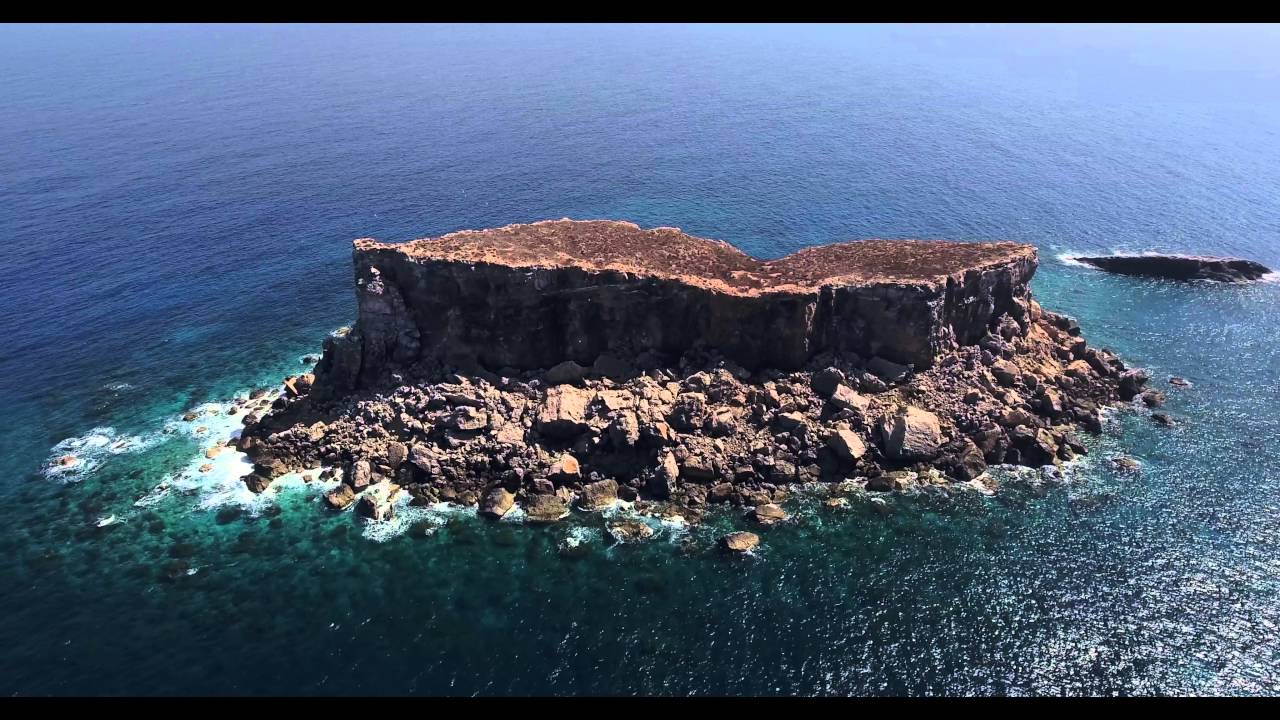 Filfla - Ghar Lapsi - 4K - YouTube