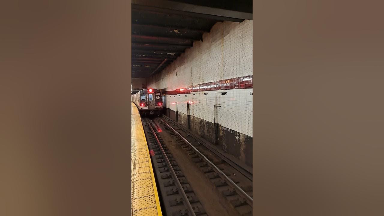 Manhattan Bound R179 C train entering and leaving Utica Avenue - YouTube