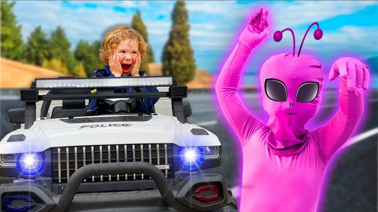 Kids Police CATCH AN ALIEN Thief! Kids Pretend Play with Alien Costume ...