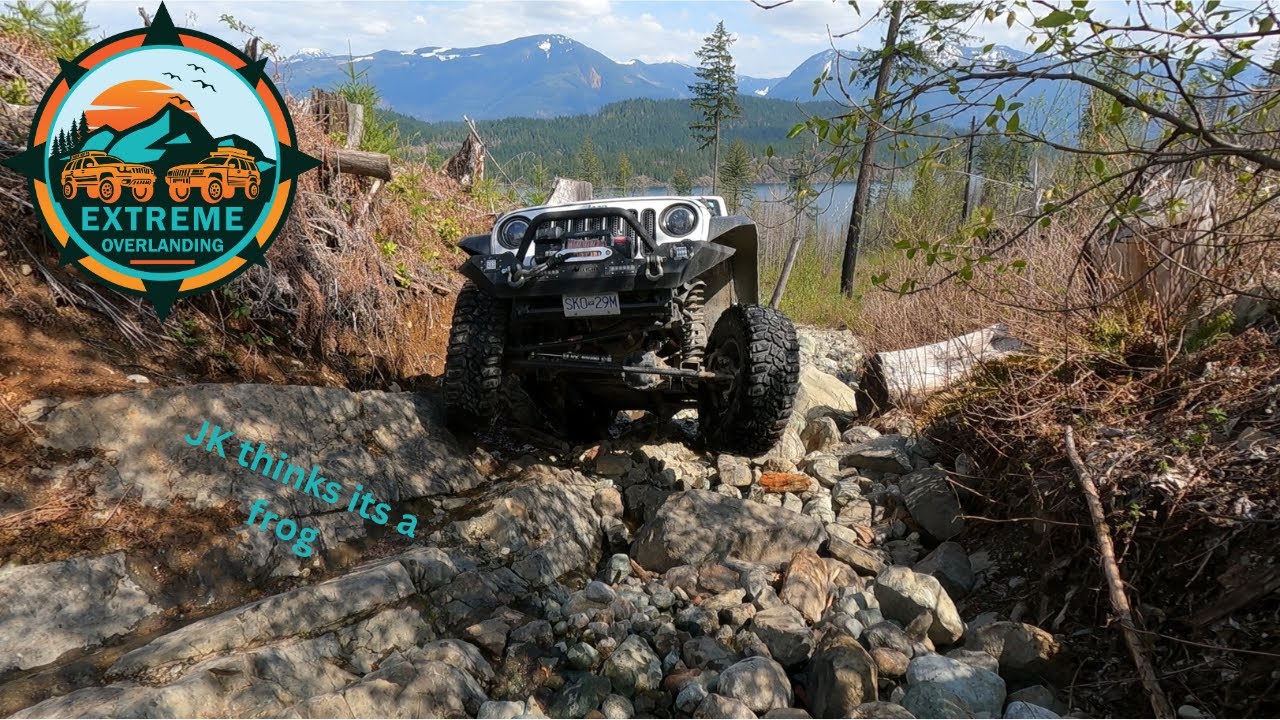 We go rock crawling to hunt for fossils - YouTube