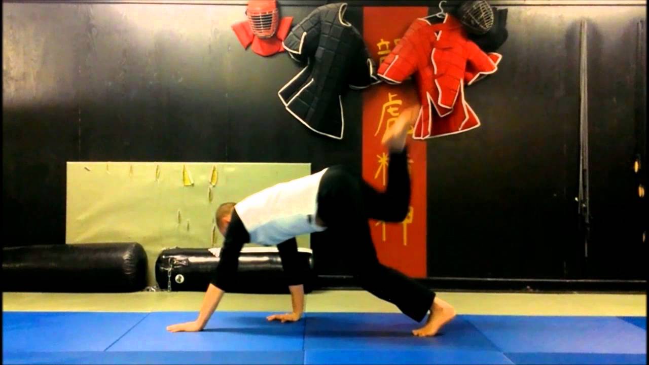 Lizard Crawl Stage 1 - Shoulder Stability & Hip Mobility - YouTube
