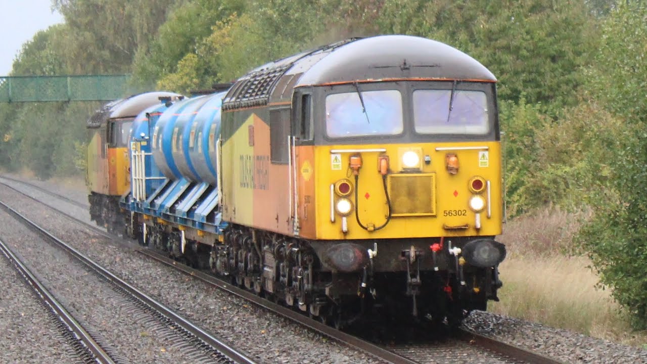 56302 & 56090 Brave the Storm! + 66654 at Shotton 04/10/25 - YouTube